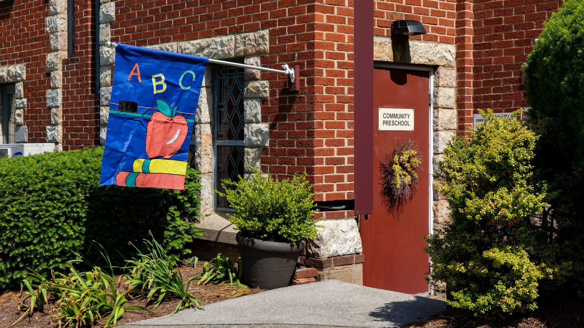 Community Preschool | play. learn. repeat.